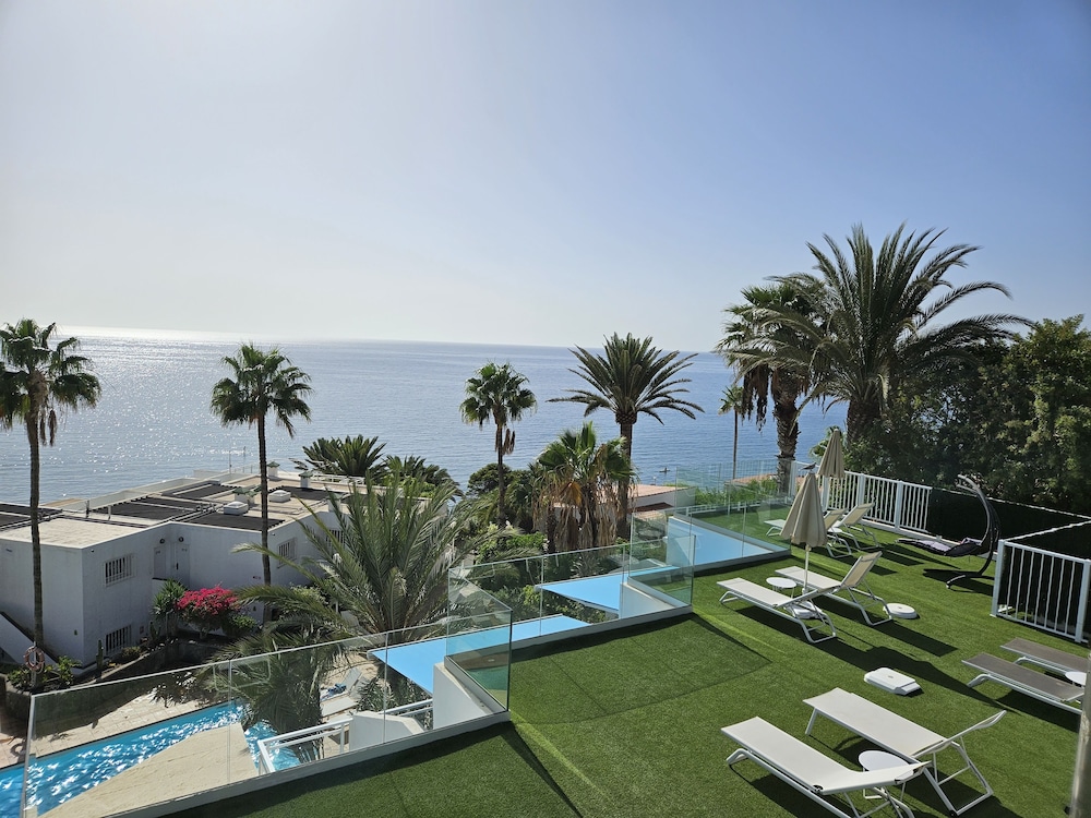 Volo + Hotel Milano - Gran Canaria, Isole Canarie - Acapulco Ocean View ...